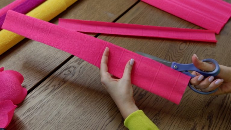 How To Work With Crepe Paper For Beginners - FancyBloom - FancyBloom