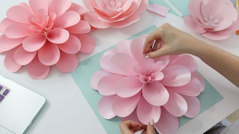 Paper Dahlia Tutorial (with Free Templates) - FancyBloom - FancyBloom
