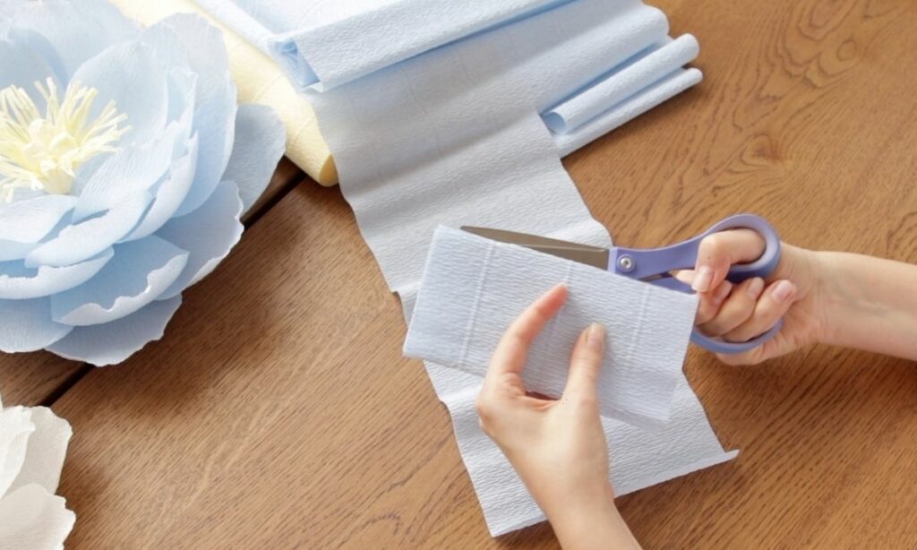 EASY Crepe Paper Flowers For Beginners - Step By Step Tutorial - FancyBloom