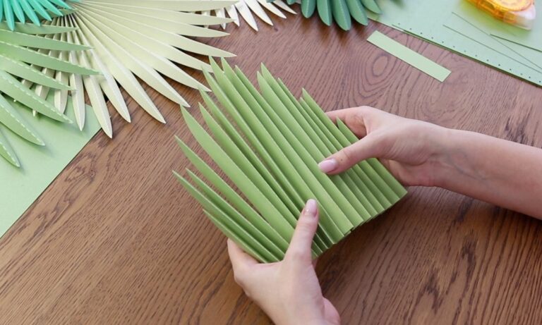 How To Make Paper Palm Leaves DIY (+ FREE Template) - FancyBloom ...